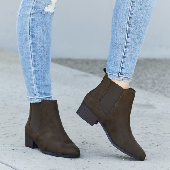 Fortune Dynamic | Shoes | Fortune Dynamic Falling In Love Faux Suede ...